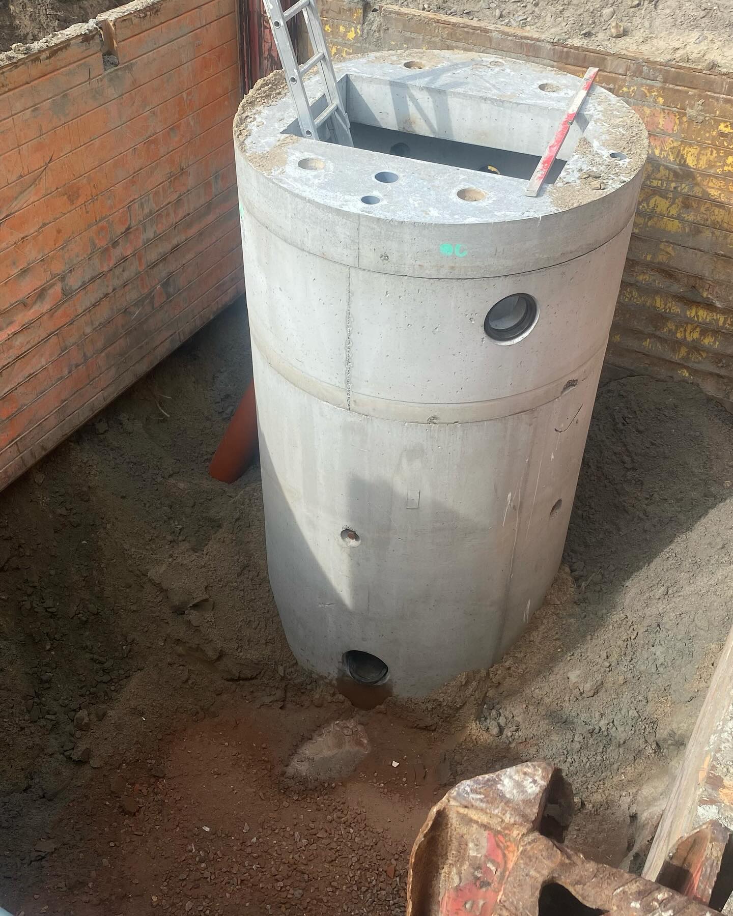 Deep drainage - TOTAL Groundworks, Civil Engineering, Contractors ...